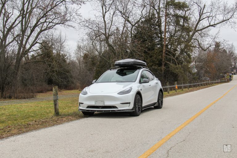 Model Y Rooftop Cargo Box - Tesloid USA